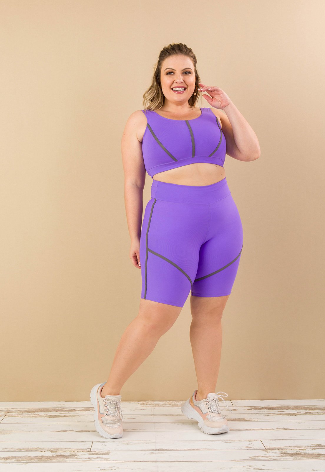 Bermuda Esportiva Detalhe Friso Lateral Roxo Violeta | Ilhas Rio